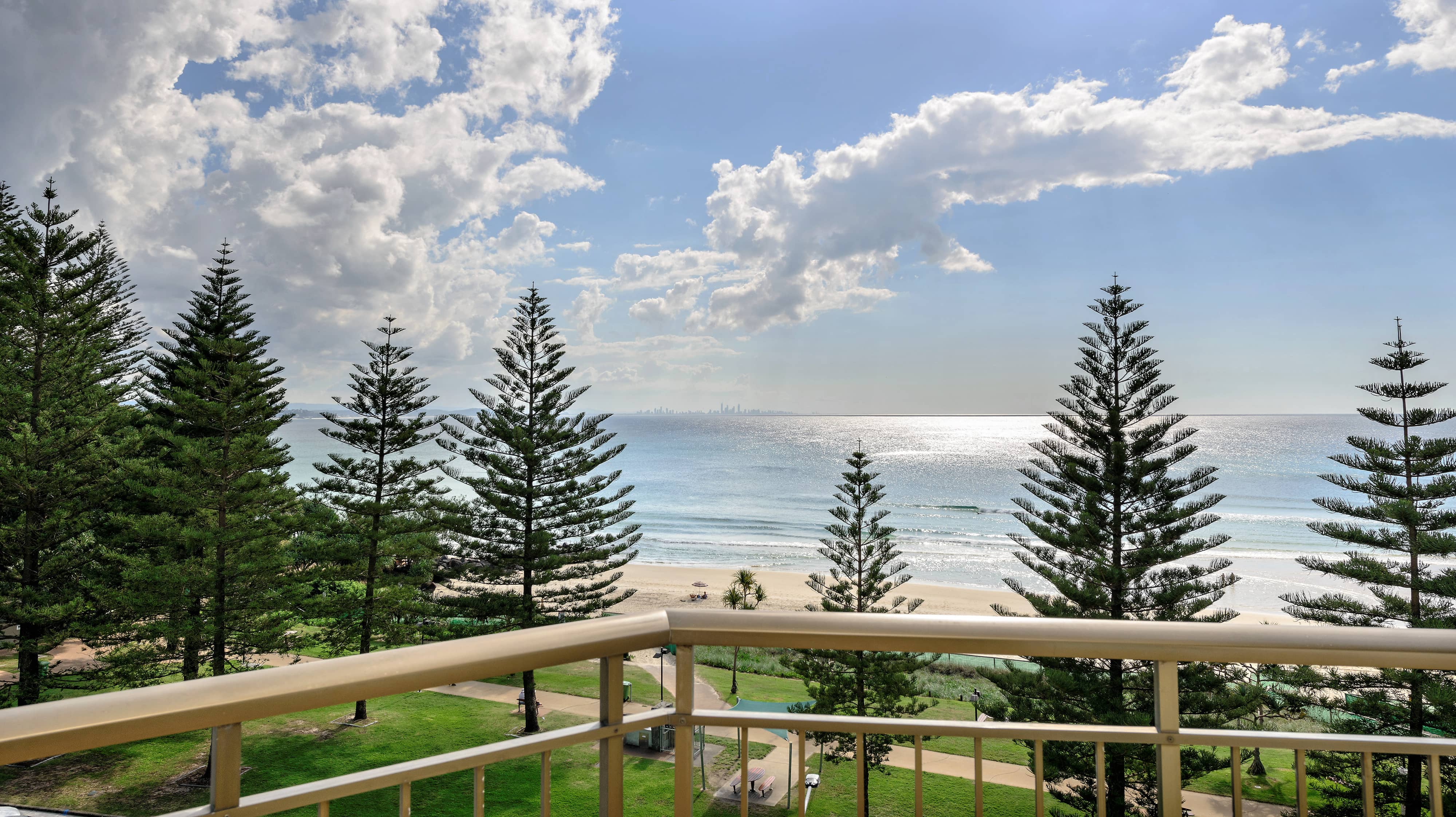 Rainbow Bay Apartments | Bayview Apartments
