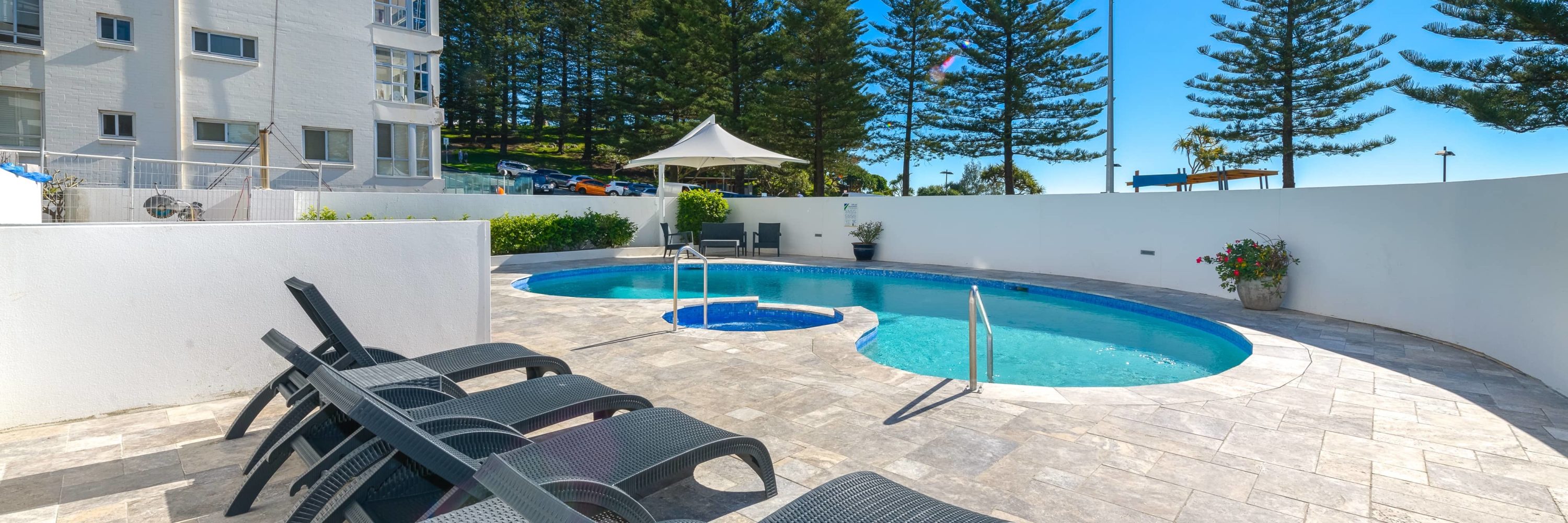Rainbow Bay Resorts | Bayview Apartments